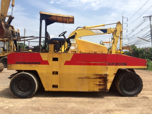 รถบดเจ็ดล้อยาง DYNAPAC CP201W เครื่องยนต์ H - Truck2Hand.com