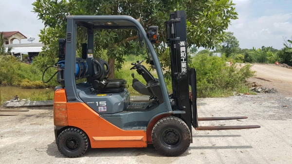 ขายด่วนรถยก TOYOTA 8FGยก1.5ตันเสาสูง3เมตรยา - Truck2Hand.com