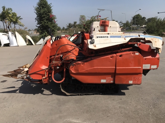รถเกี่ยวข้าว Kubota รุ่น RX1100 - Truck2Hand.com