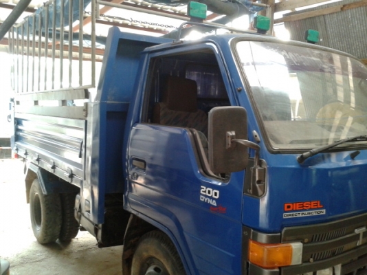 ขาย TOYOTA DYNA 200 ดั้มกระเทยรุ่นใหม่ - Truck2Hand.com