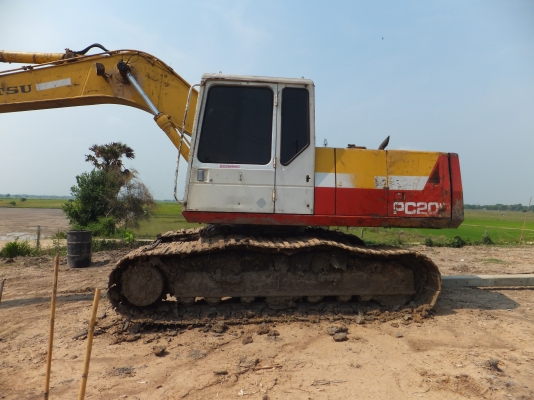 KOMATSU PC200-5ตูดแดงคอนโทรนสั้น ไฟฟ้าครบ เ - Truck2Hand.com