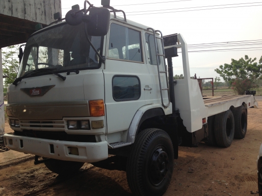 HINO HH 260 HP EK100 รถหางปลาสิบล้อ 2 เพลา ใช้ลาก CAT 320D ได้สบายครับ ...