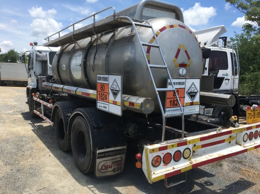 10ล้อเพลาเดียวแท็งค์แคปซูลสแตนเลส SUTEE TANKERS - Truck2Hand.com