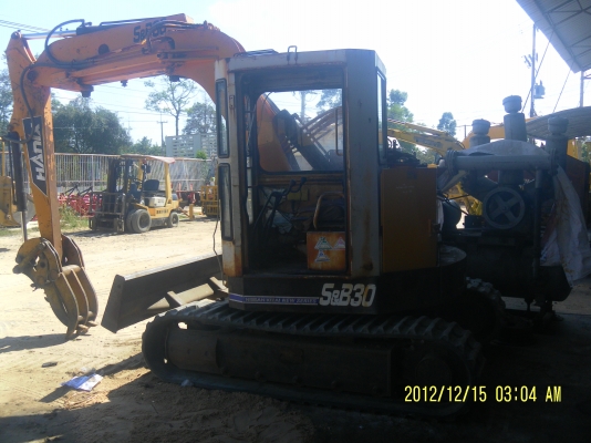 ขายรถแบ็คโฮhanix sb30sพร้อมที่คีบไม้เก่านอก - Truck2Hand.com