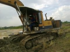 รถขุด KOMATSU PC200-3 เครื่องดี ปั้ม PC200- - Truck2Hand.com