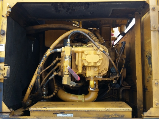 มาใหม่ ขายรถขุดล้อยาง KOMATSU PW210-1 สภาพส - Truck2Hand.com