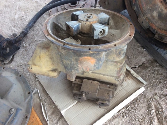 ปั้ม HYDRAULIC รถแบคโฮ CAT 320 V2 - Truck2Hand.com