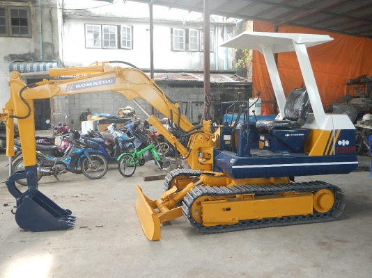 ขายรถขุด BACKHOE KOMATSU PC20 รุ่น5 พร้อมใช - Truck2Hand.com