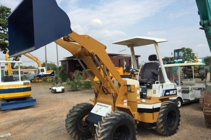 ขายรถตักล้อยาง KOMATSU WA30-2* ขับเคลื่อนสี - Truck2Hand.com