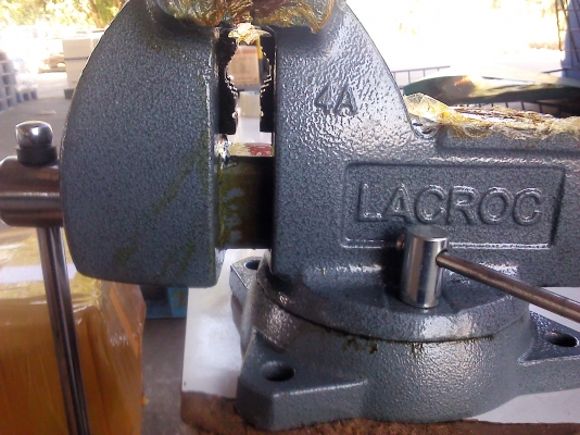 ปากกาจับชิ้นงาน 4 นิ้ว LACROC ของ U.S.A. รุ่นทนงานหนัก หมุนได้อิสระรอบตัวกับฐาน - Truck2Hand.com