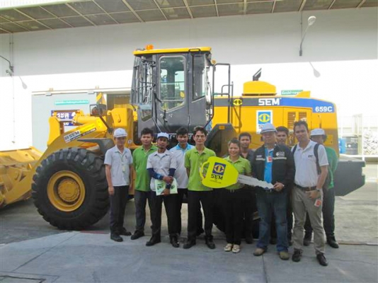 ขายรถตักล้อยาง ยี่ห้อ SEM (เซม) รุ่น 659C ( - Truck2Hand.com