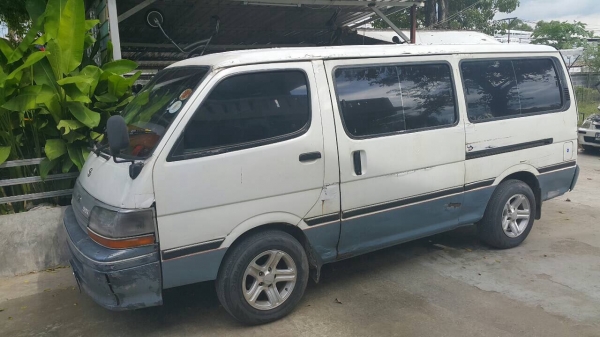 Toyota Hiaceปี91 ดีเซล2500cc เกียร์ธรรมดา - Truck2Hand.com