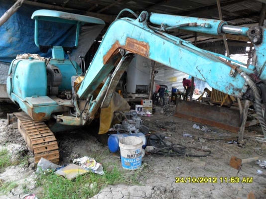 Komatsu PC20-7 เก็บแล้วดีกว่าเดิม (ภาพเก่า) - Truck2Hand.com