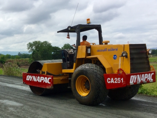 ขายรถบด Dynapac ca251 มีเล่มทะเบียนพร้อม - Truck2Hand.com